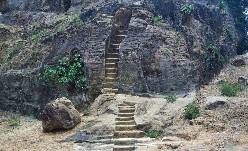 Pachmarhi Tour 3 Nights 4 Days Holiday Tour Package | Flamingo Travels