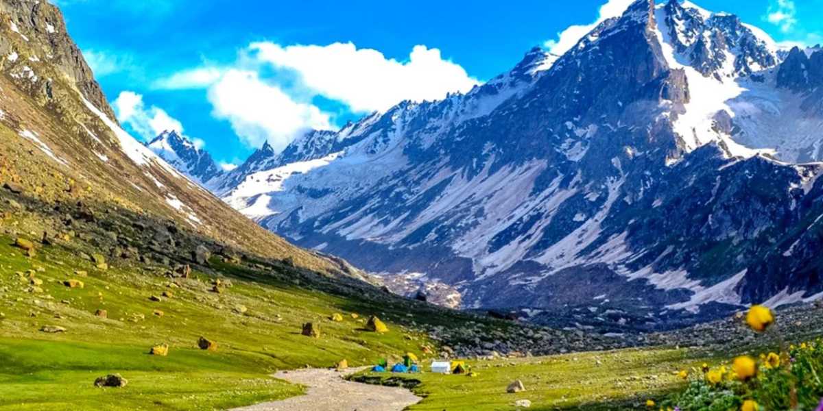 Hampta Pass Trek Guide 2026 | Flamingo Travels